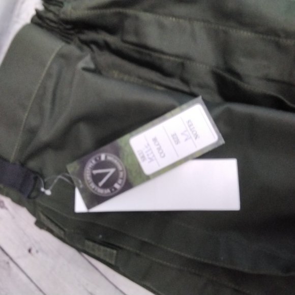 Verillas | Kilts | Verillas Lifestyle Army Green Versatile Cargo Kilt ...